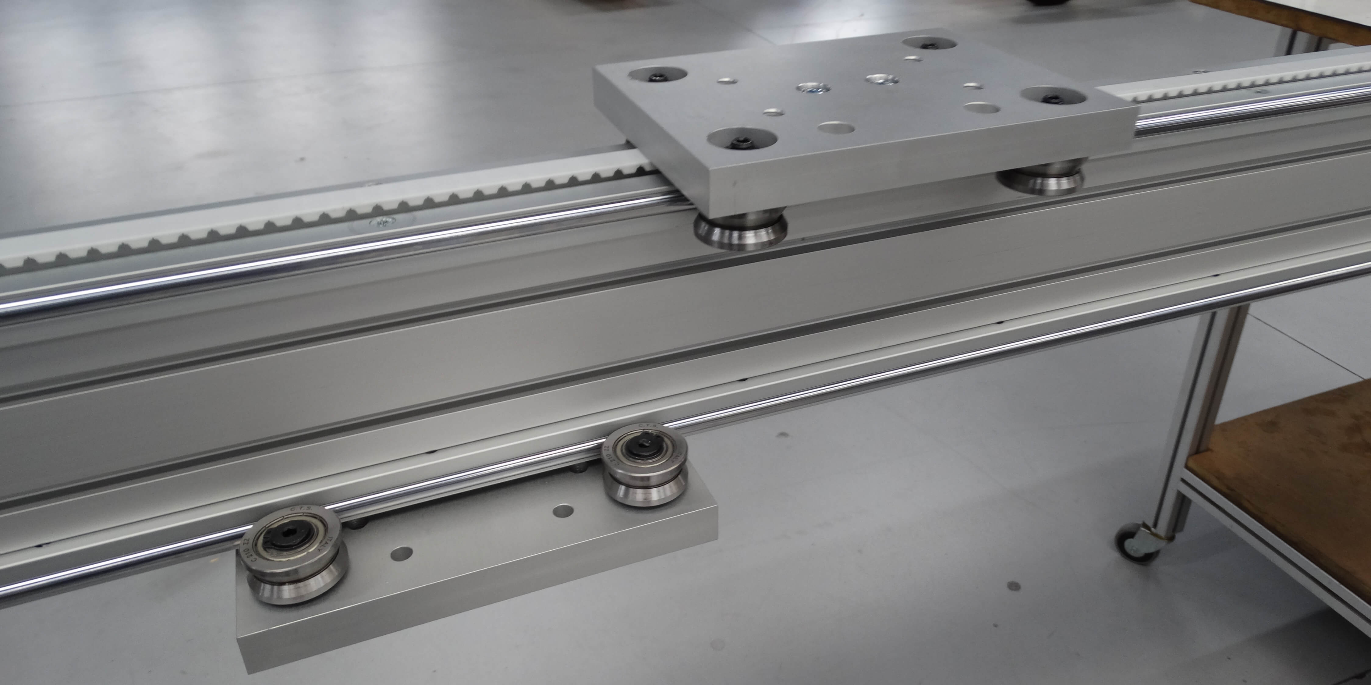 Telescopic linear unit